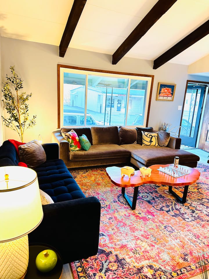 River Paradise Home With Dock & Pool Access - California, PA