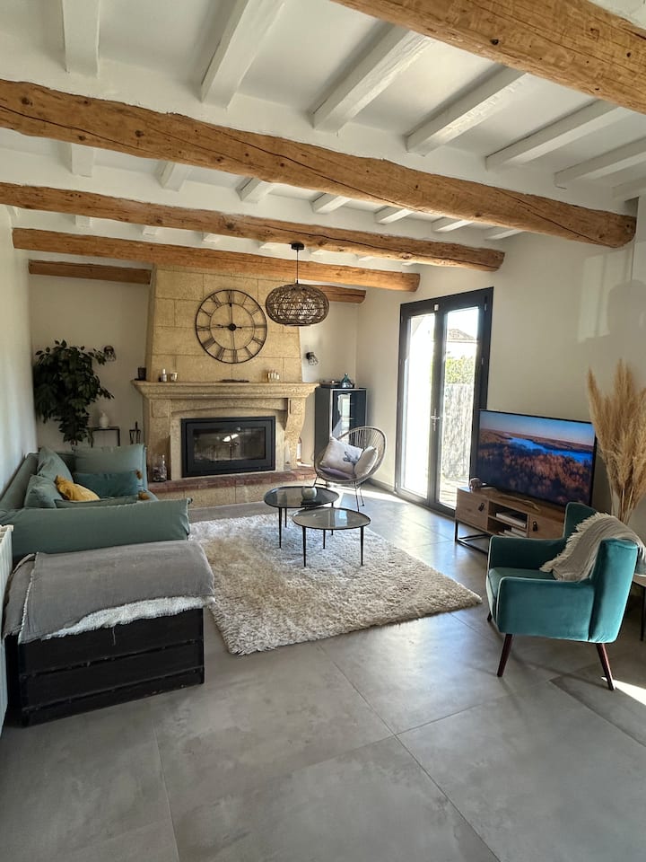 Maison Avec Jardin Arboré, Accès Au Village à Pied - Pélissanne