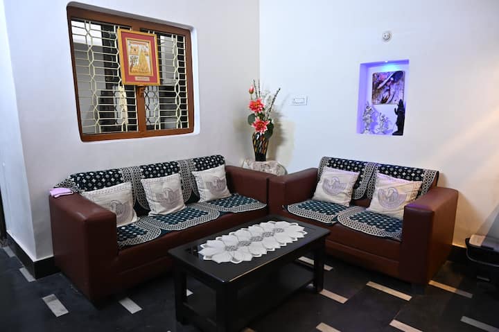 Shri Jee Kunj Homestay - Mughalsarai