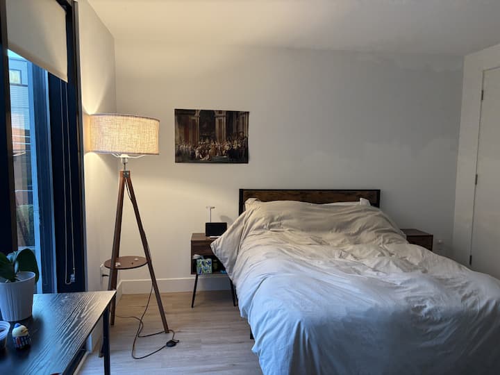 Spacious 1 Bedroom Apartment - 10 Mins To Midtown - West New York