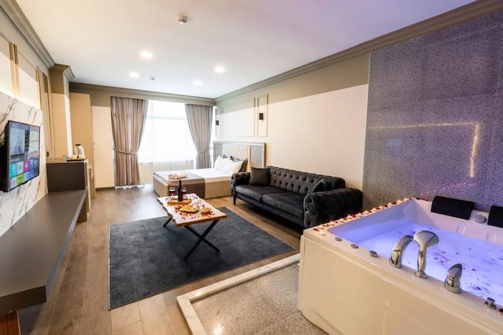 Luxury Jacuzzi Room - Sefaköy