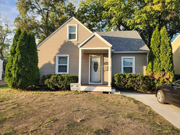 One Bedroom Basement Apartment - Iowa City, IA