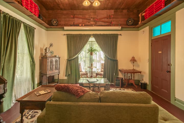 The Railman's Victorian - Dunsmuir, CA
