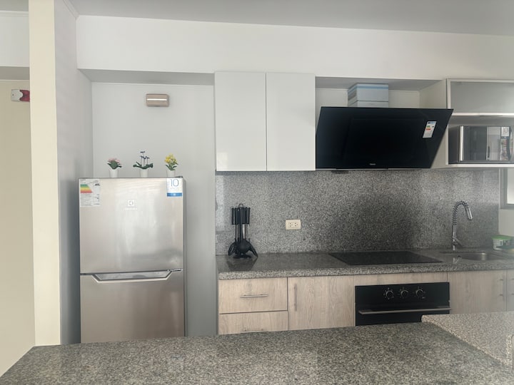 Depa Ecosmart Límite San Isidro| Piscina Y Gym Top - Lima