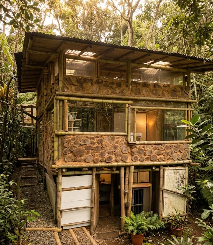 Un Refugio Rustico En El Corazón Del Bosque. - Copacabana