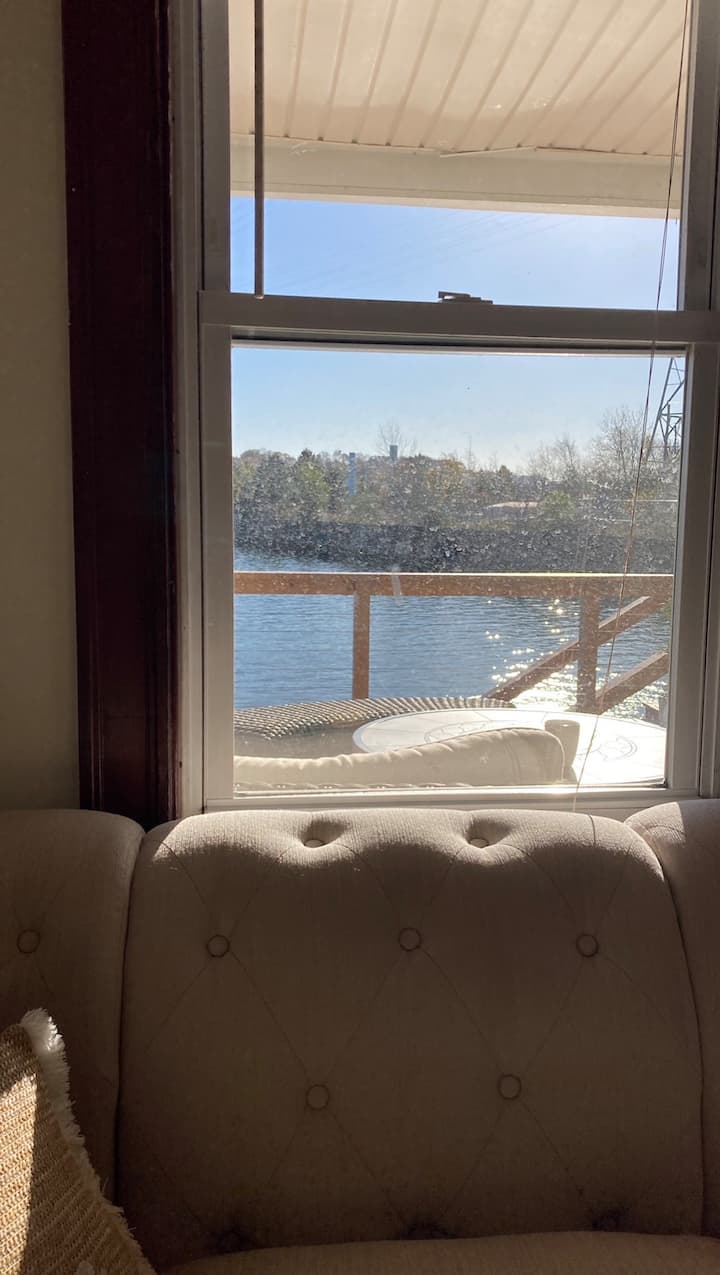 Beautiful Cozy Beach House - Hull, MA