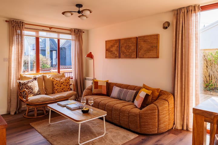 Croyde Beach Breaks, Saltwater, Hot Tub & Garden. - Croyde