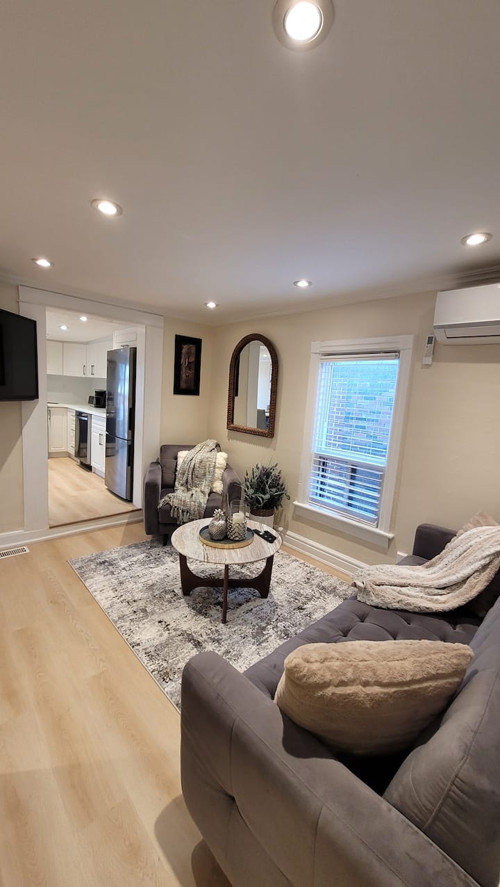 The Junction Comfort Stay - Near Downtown Toronto - Toronto, ON