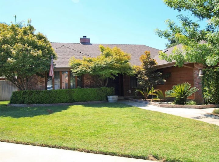 Sequoia Outpost: Small Town Charm, Big Adventure - Exeter