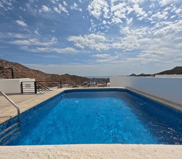 Modern Condo W/ Heated Rooftop Pool & Ocean View - Cabo San Lucas
