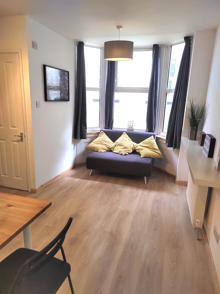 Comfortable Two Bed Ground Floor Flat V Near Beach - Bournemouth