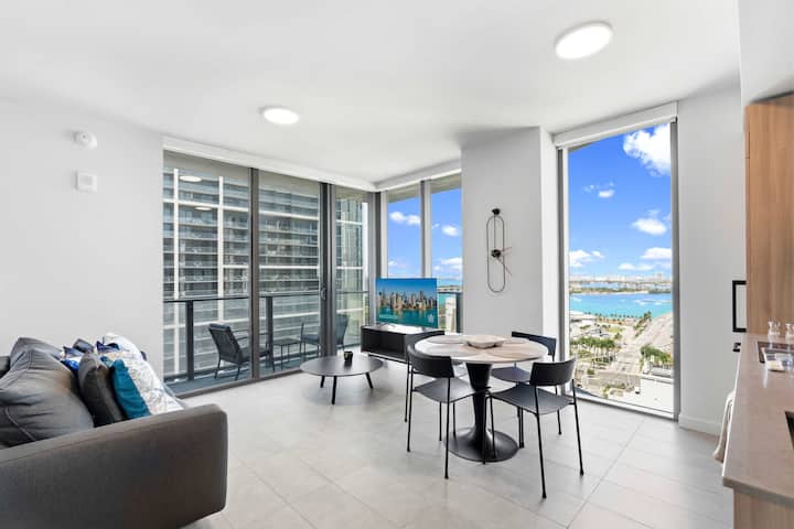 Upscale Downtown Miami High-rise Stay - Aéroport international de Miami (MIA)