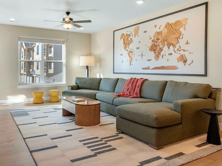 Luxe 60+ Days Noco | Gym | Dog Ok | Parks & More - Longmont, CO