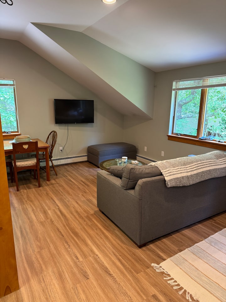 Lovely Rye Apt For Two 5 Min Walk To Beach - Kittery, ME
