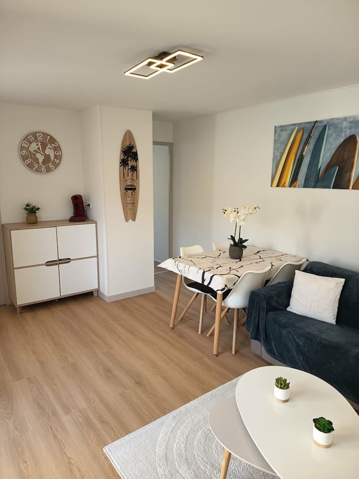 Cosy T2 Rénové – Piscine, Terrasse, Lac & Océan - Soustons