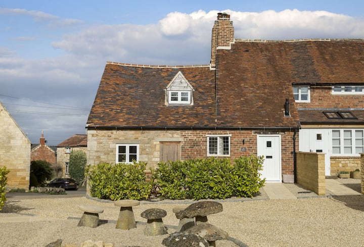 The Bakery, A Grade Ii Listed Quaint Cosy Cottage - Moreton-in-Marsh