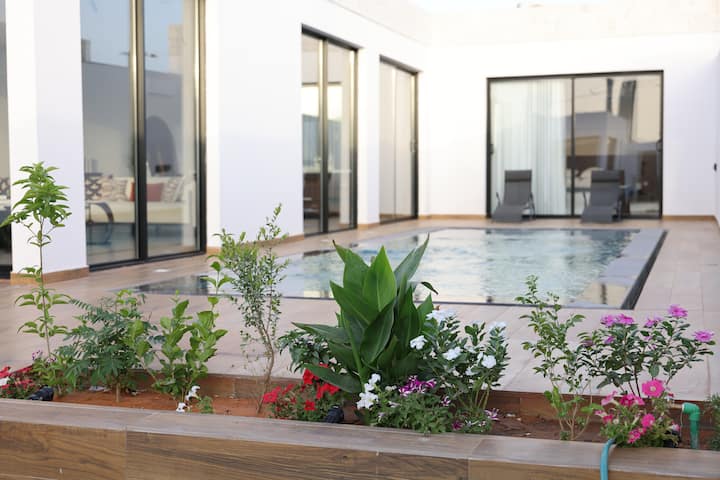 تجربة إقامة فاخرة بخصوصية تامة وراحة لا تضاهى - Riyadh