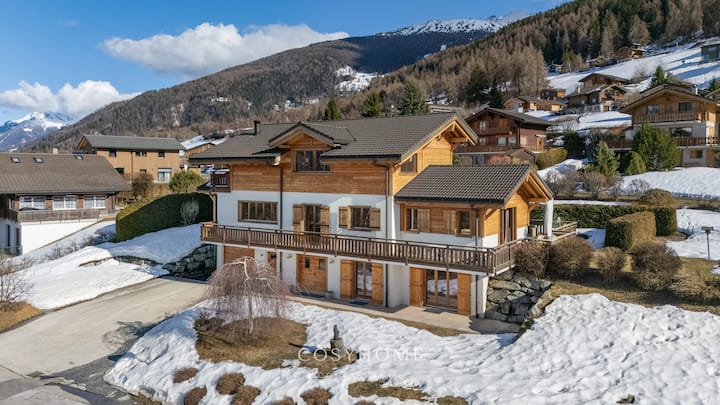 Le Chalet Marmotte | Sunset View | Cosyhome - Switzerland