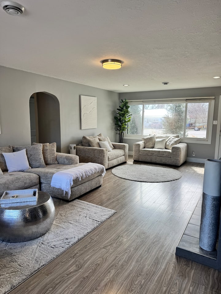 Contemporary, Highly Desirable Location - Billings, MT