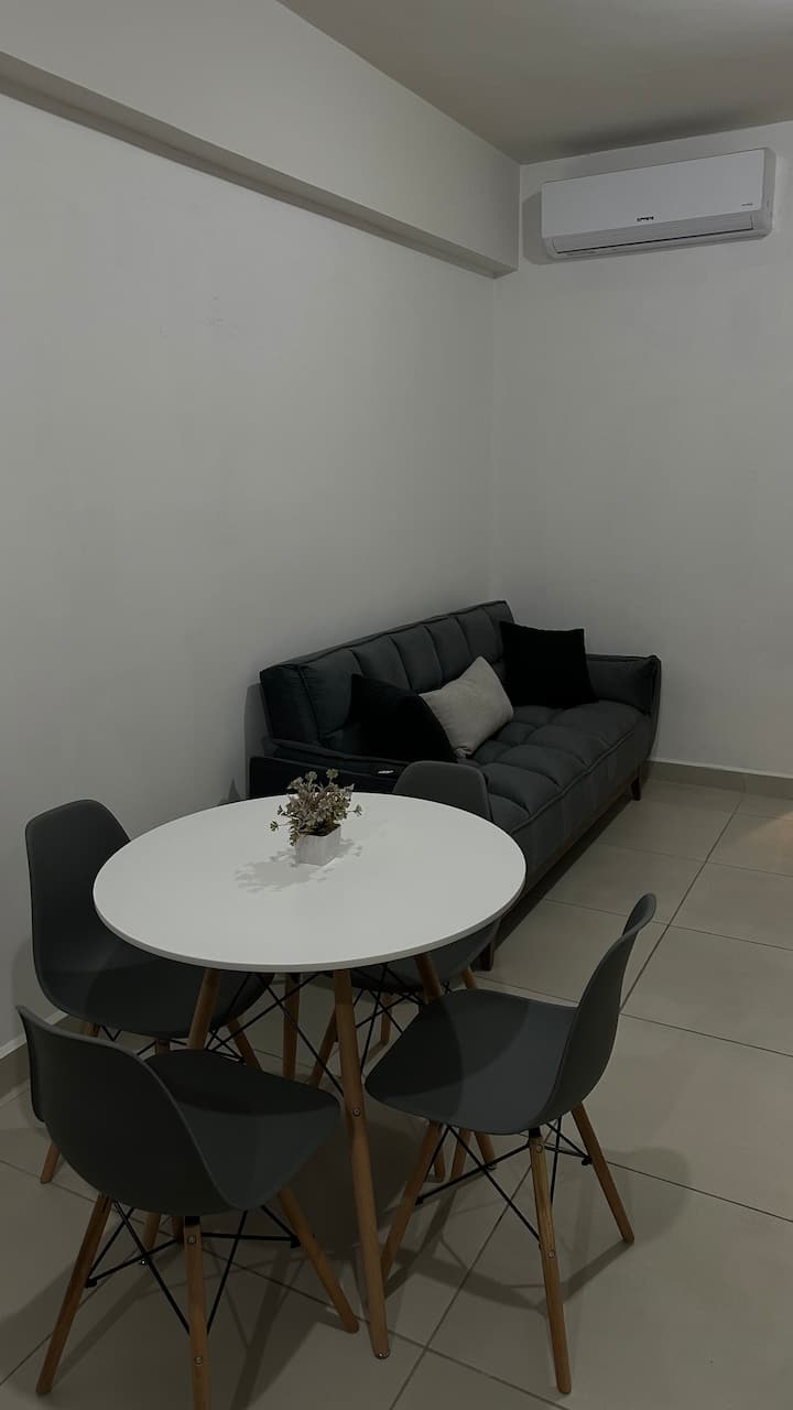 Bonito Departamento En San Nicolas - Guadalupe, Mexico