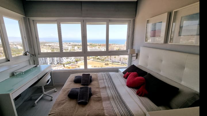Mocahomes Torre 4 Suite City View, Sea Y Mountain - Torremolinos