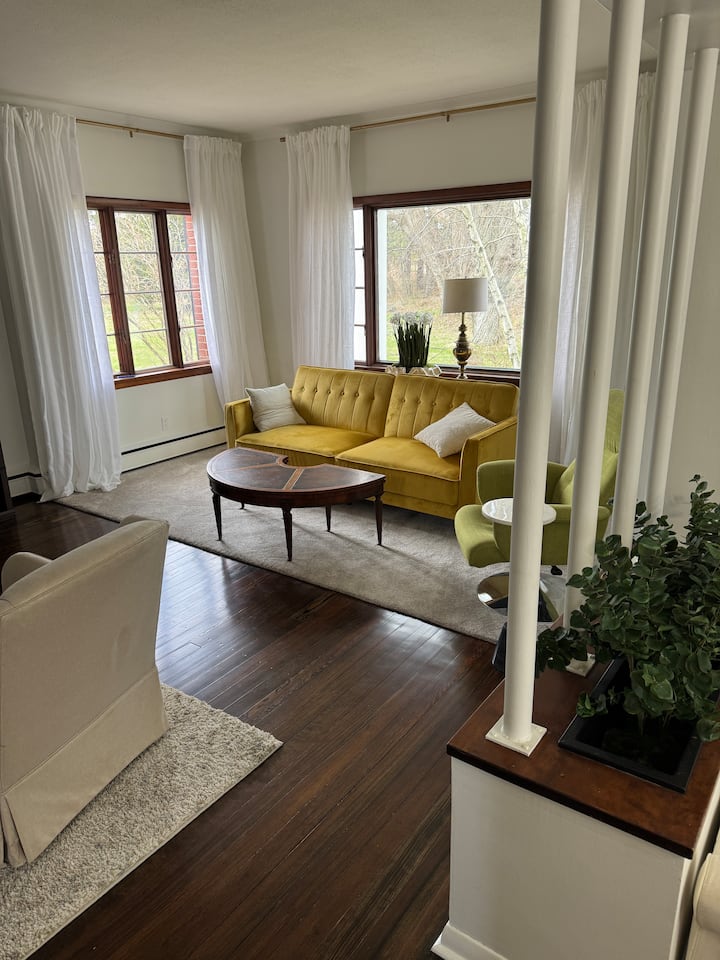 Beautiful Condo Minutes From Presque Isle - Erie, PA