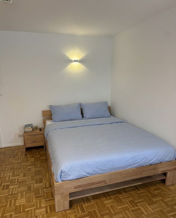 Bright Room In Munich With Balcony & Desk - Munich