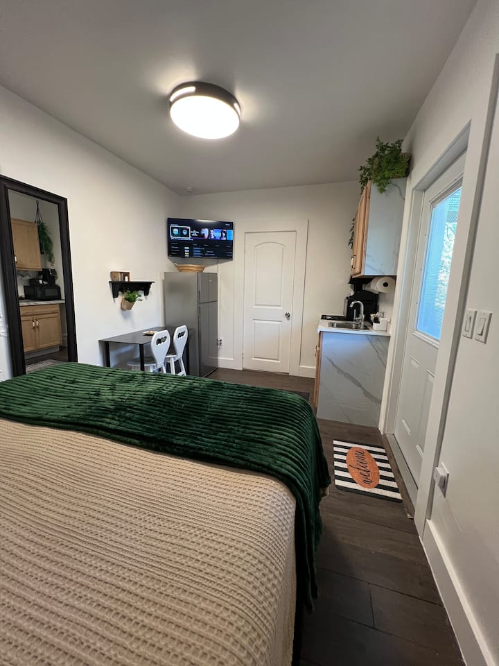 A Cozy Close To Aeroport. Downtown. Cruise. Etc. - Miami Springs, FL