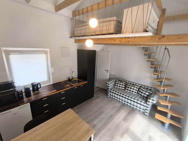 Studio Apt. 15 Min Tram To Koelnmesse Free Parking - Keulen