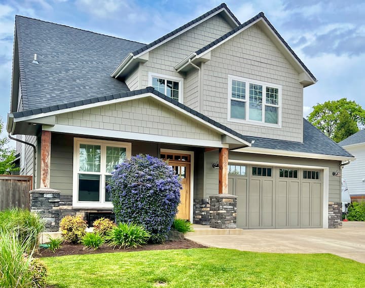 Modern Farmhouse 4 Min Drive To Autzen! - Springfield, OR