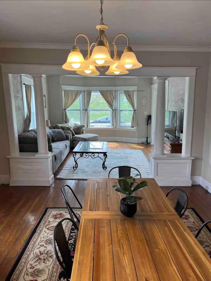 Stunning 2 Bedroom 5 Min From Downtown! - 그랜드래피즈