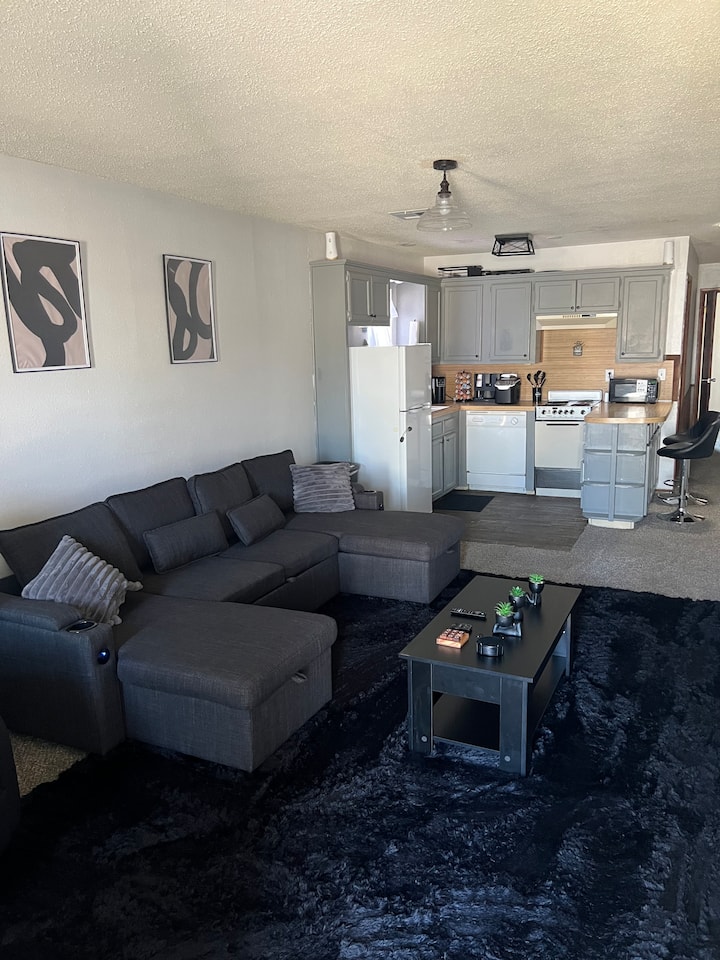 A Cozy 1 Bedroom House In Tranquil Edmond With A/c - Edmond, OK