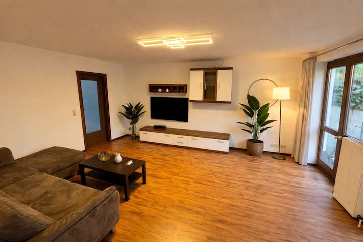 Souterrain Apartment Mit Top Anbindung Urbanstay - Schwerin