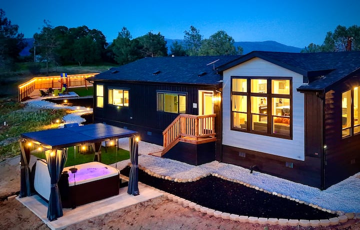 Hills Edge - Pickleball, Hot Tub & Stunning Views - Mariposa, CA