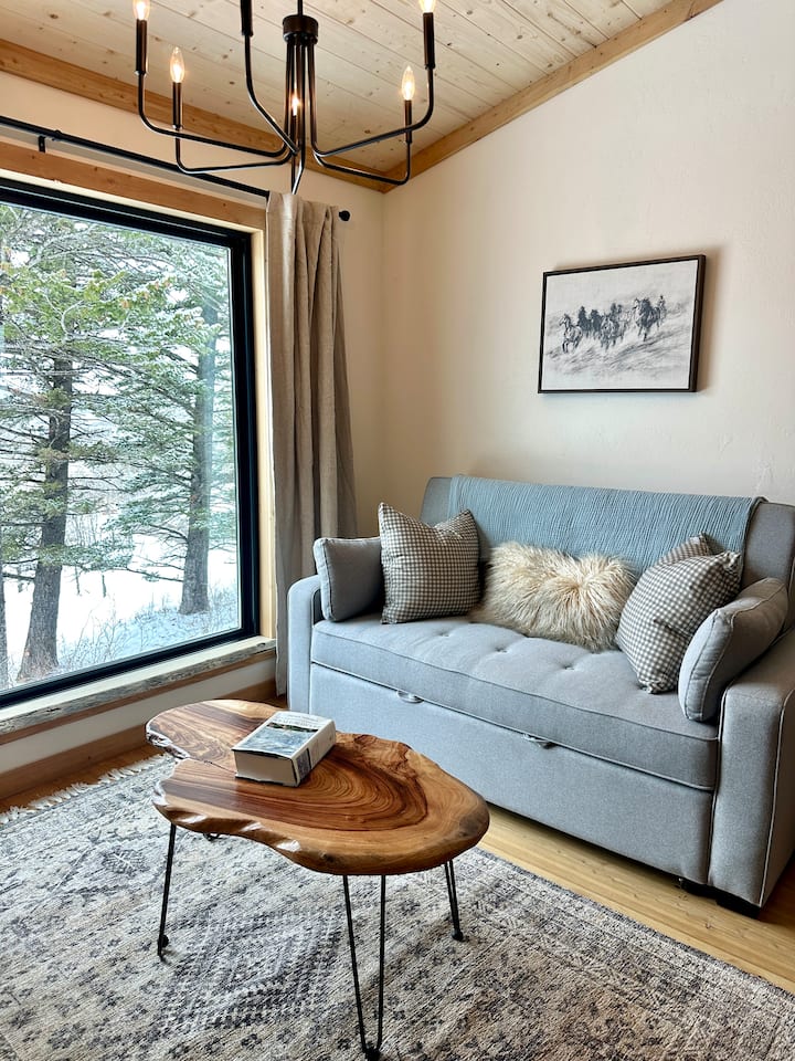 Glacier Eco Cabin W/ Deck + Views! 5 Min To Park - Montana