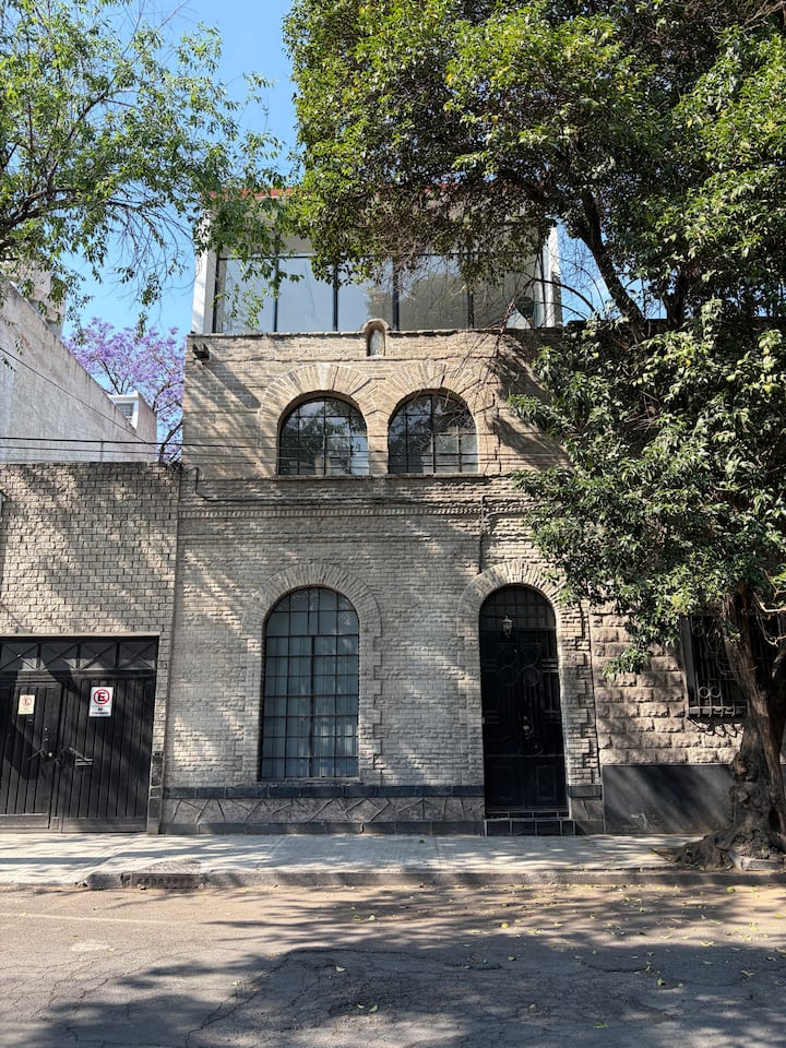 Beautiful Restored Shotgun House In Quiet Street. - Ciudad de México