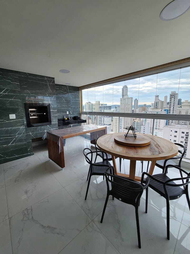 Apto. Meia-praia Itapema Com 3 Suítes - Itapema