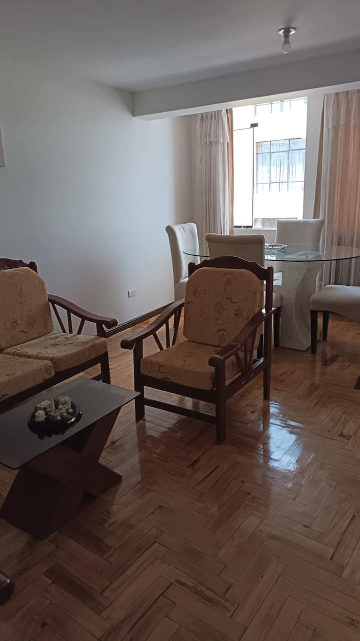 Charming Flat: 2 Blocks From Plaza De Armas - Arequipa
