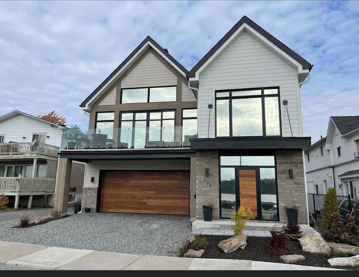 The Sunny River House - Gatineau