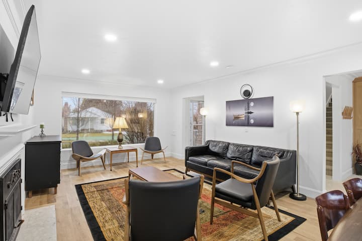 The Good Vibes Harvard House Next To Byui 5br 3ba - Rexburg, ID