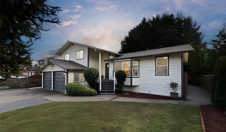 Budget 3br Unit, A/c, Pets, King Beds - Mountlake Terrace