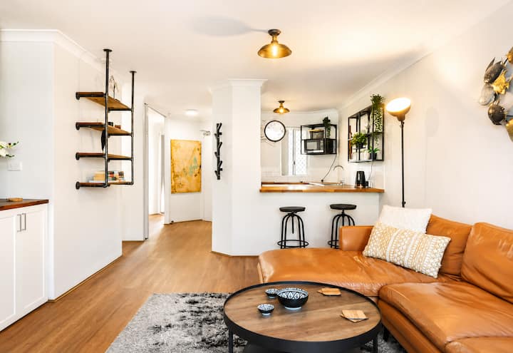 Poolside Retreat|near Fremantle|king Bed|car Park - フリマントル