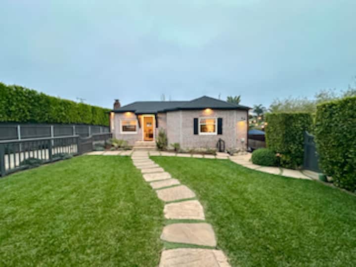 Montecito Brickstone Cottage - Montecito