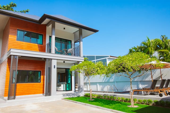 Chaba Pool Villa Khao Lak – 4br Private Pool - Khao Lak