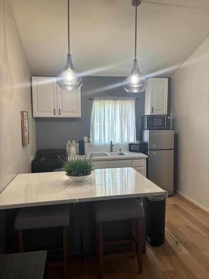 Cozy Unit Near Lax/ Beach/fifa2026
2-bedrooms - Carson, CA