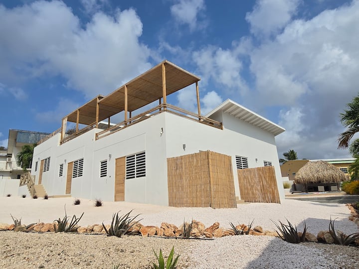 Coccinella Rooftop Breeze | 2br W/pool-near Mambo - Curaçao