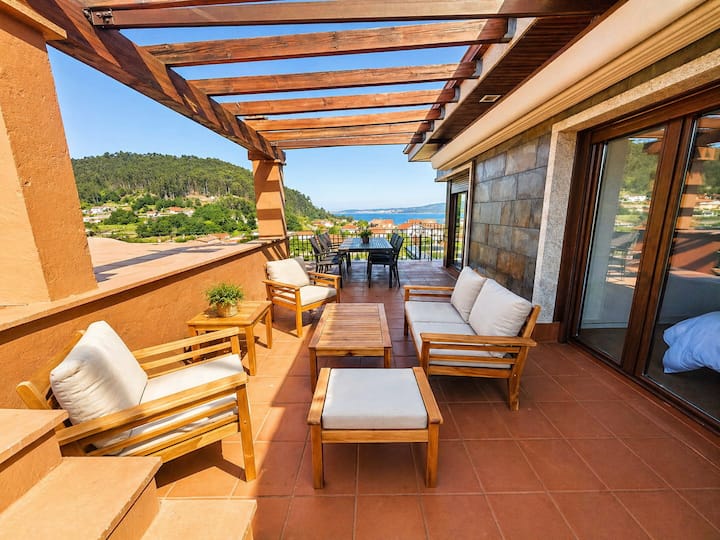 ÁTico Con Gran Terraza Diseño En Marín. - Marín