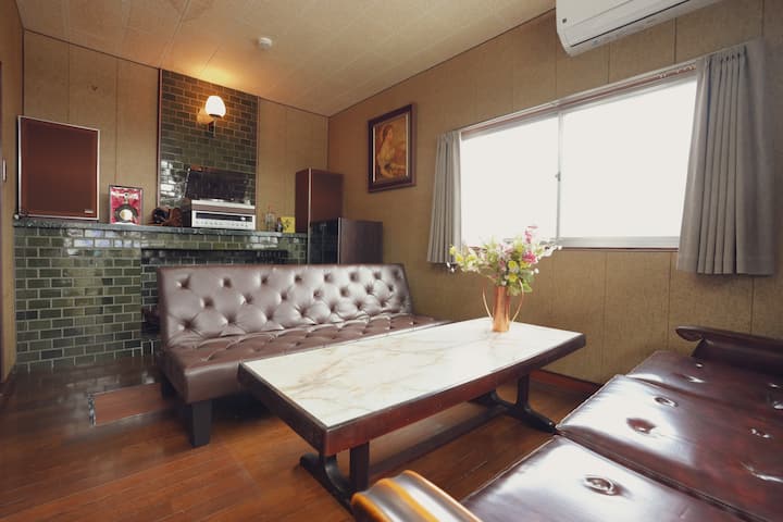 アリーナ・高松駅徒歩5分！最大10名/島旅拠点に最適。26年古民家リノベ/無料p有/コンビニ目の前 - Takamatsu