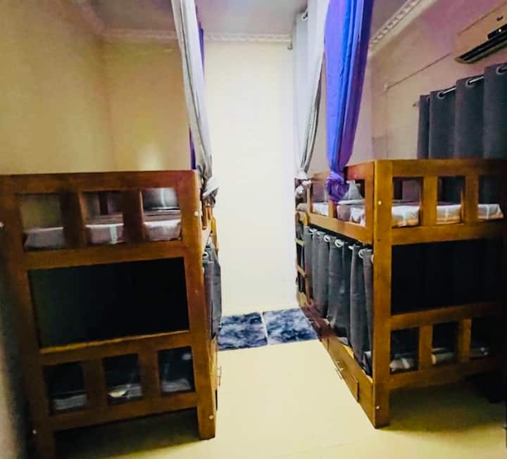 Private 4-bed Dorm Room With Free Breakfast - Luanda