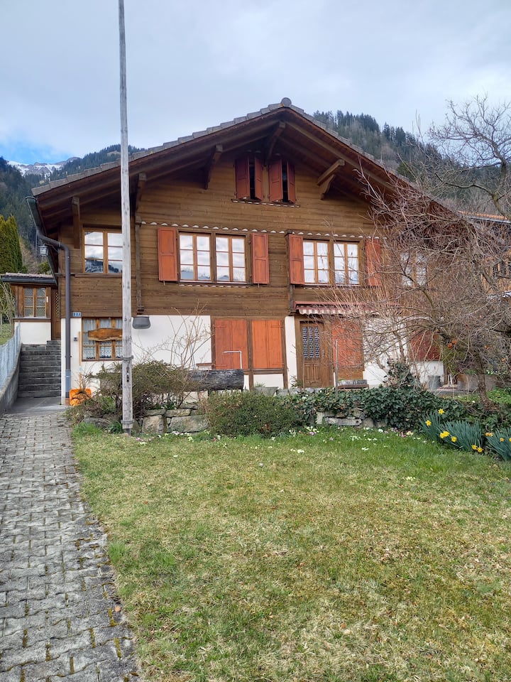 Ferienwohnung Im 1. Stock Mit Gartenbenutzung. - Frutigen